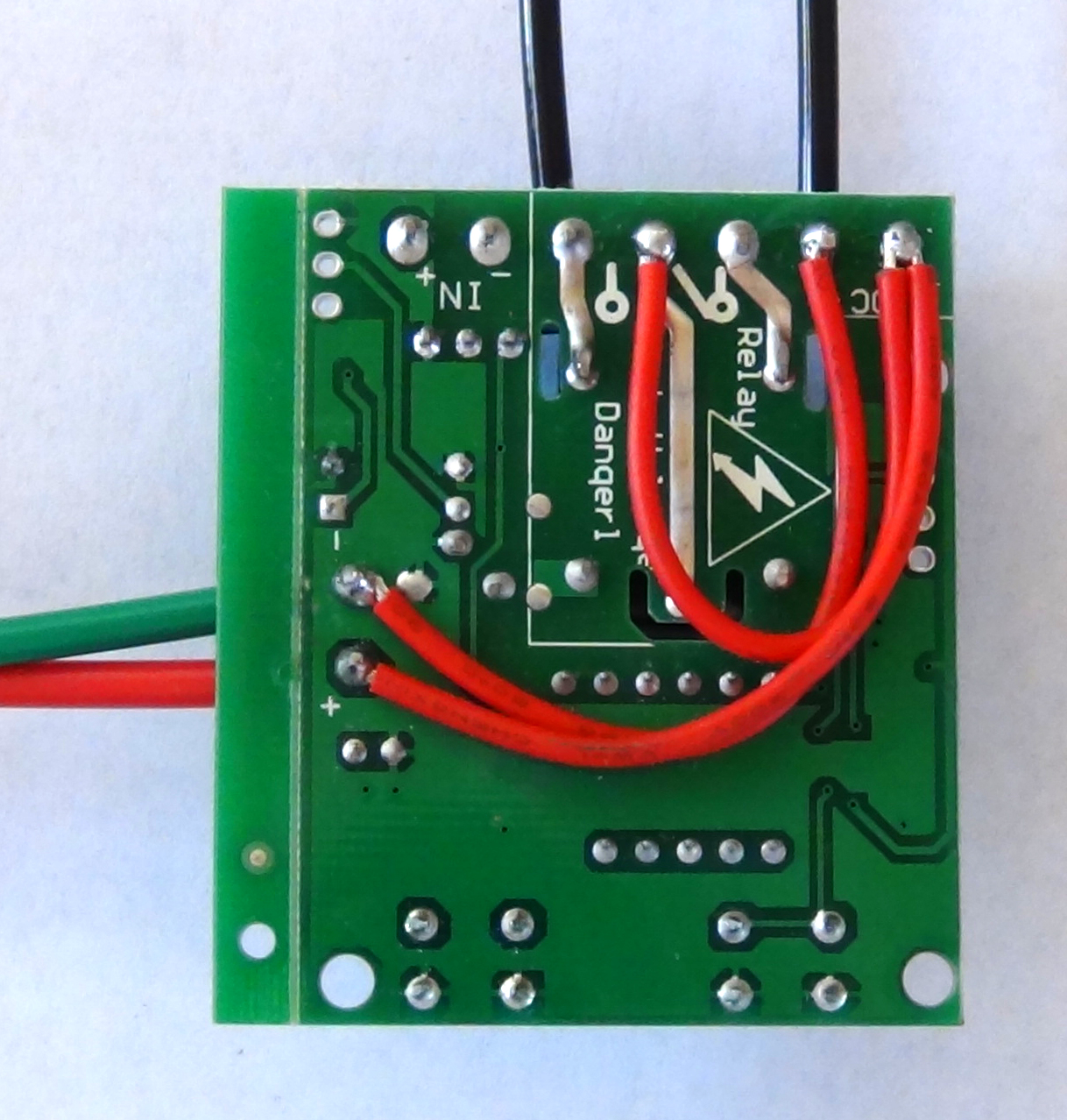 Wind turbines carbon fiber hornet1000 sustainable energy breeze ...